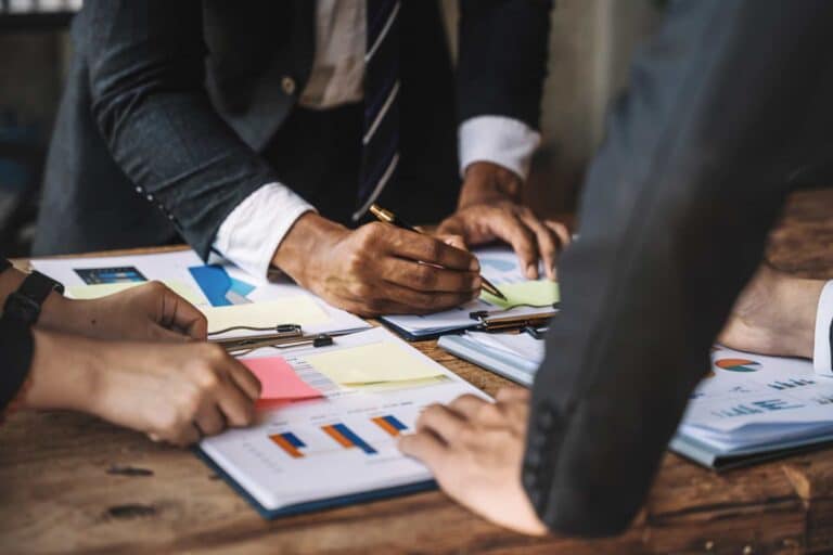 How Does Teamwork Affect Productivity? - EARLY